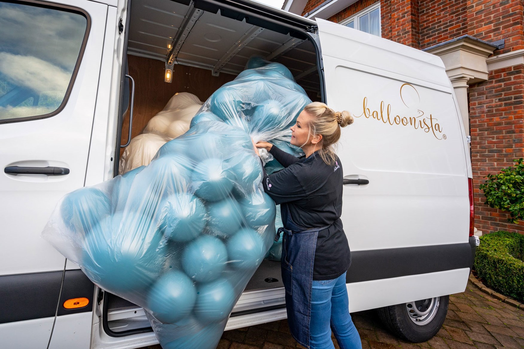 Van vehicle weights explained | Parkers