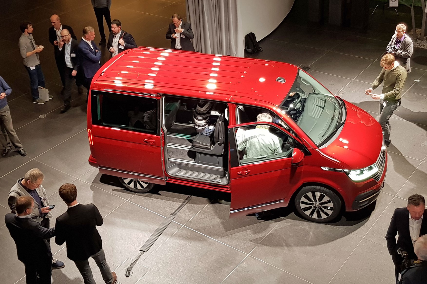 2020 Volkswagen Transporter T6.1 details, pictures and pricing | Parkers