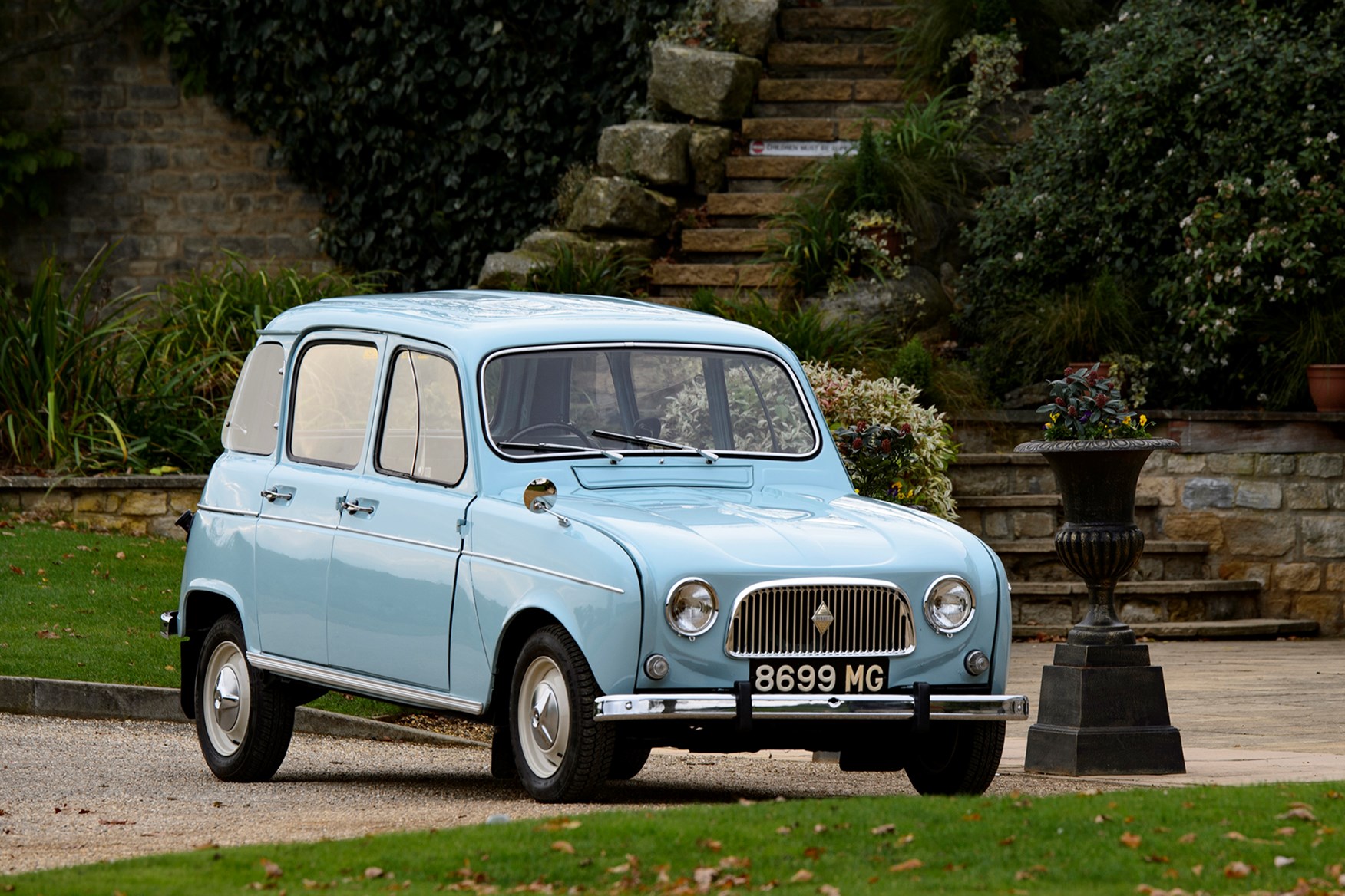 Car photography: how to take great pics of your car | Parkers