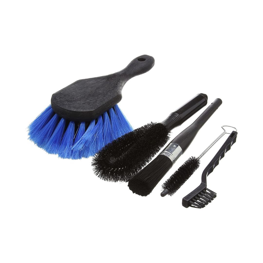 The best degreaser for cleaning your engine bay and car | Parkers