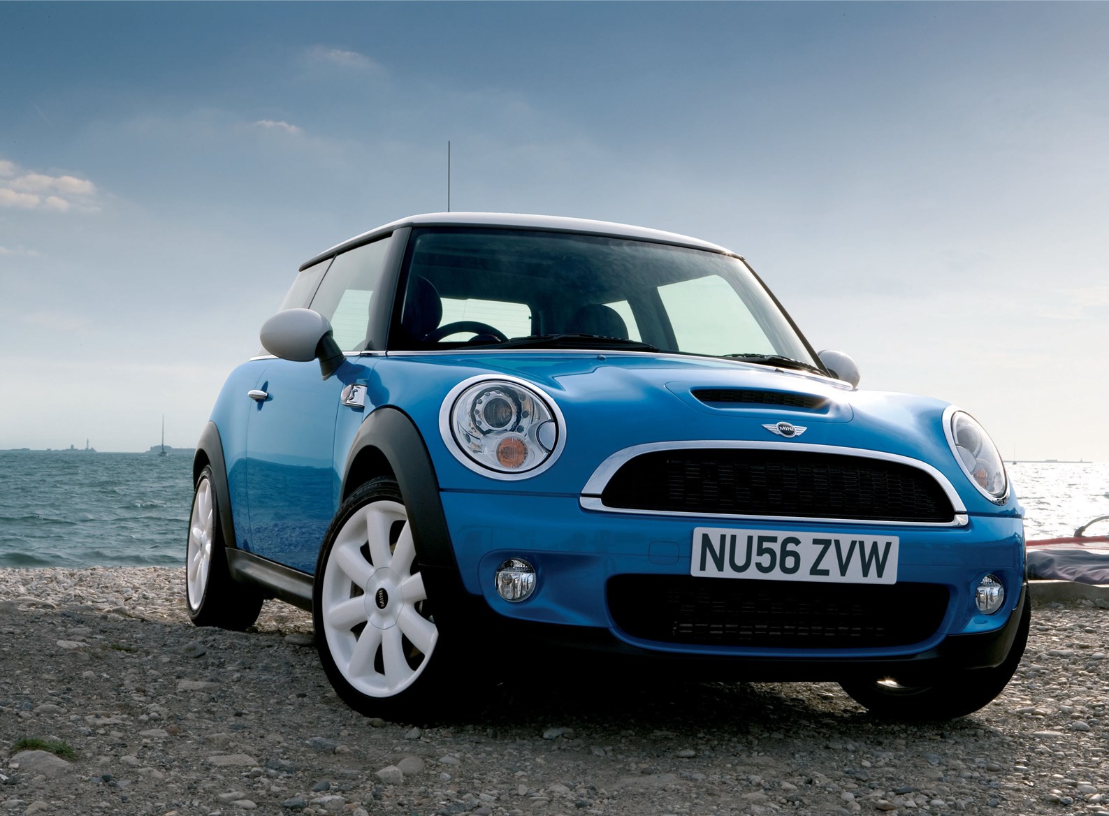 Used MINI Cooper S Hatchback (2006 - 2016) Review | Parkers
