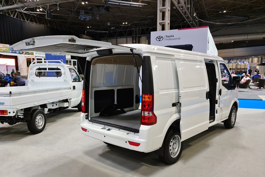 DFSK EC35 electric van and EC31 chassis cab at 2021 CV Show | Parkers