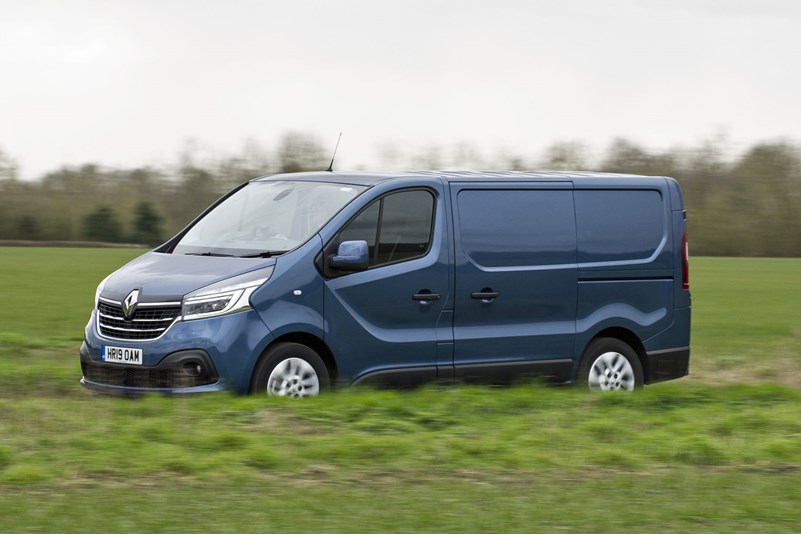 Renault Trafic van review (2023)