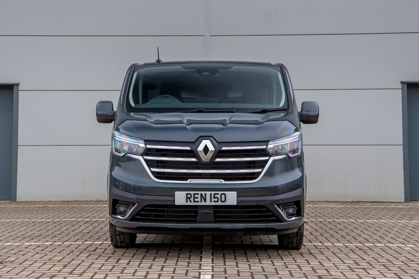 Renault Trafic van review (2023)