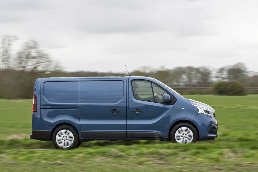 Renault Trafic van review (2023)