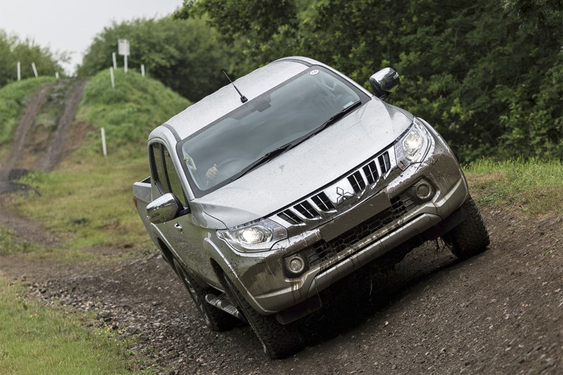 Mitsubishi L200 pickup review (2015-2019)