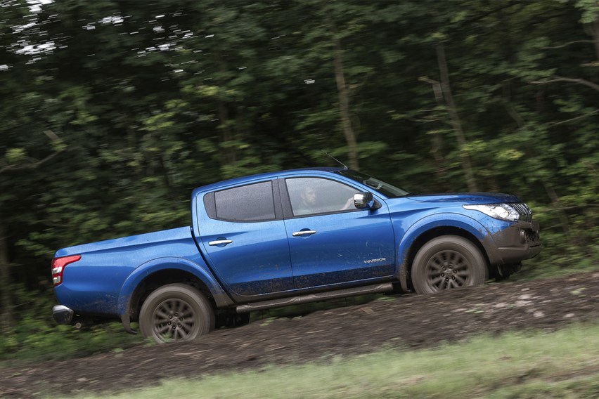 Mitsubishi L200 pickup review (2015-2019)