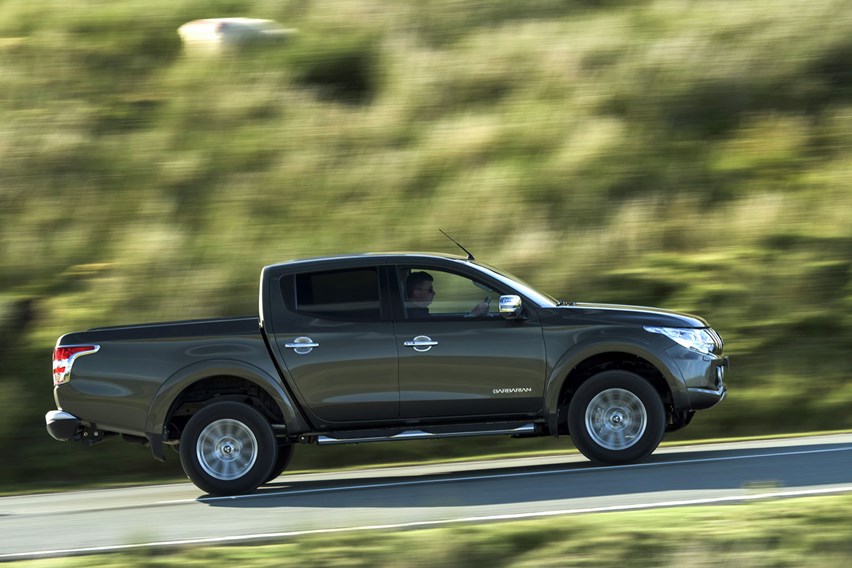Mitsubishi L200 pickup review (2015-2019)