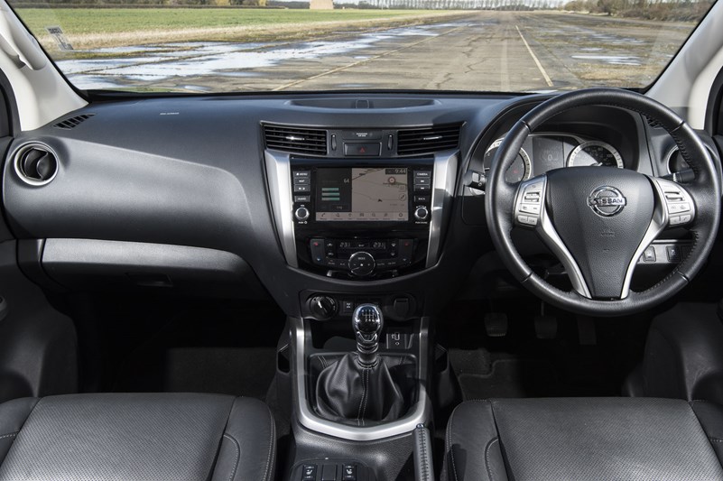Nissan Navara review (2021)