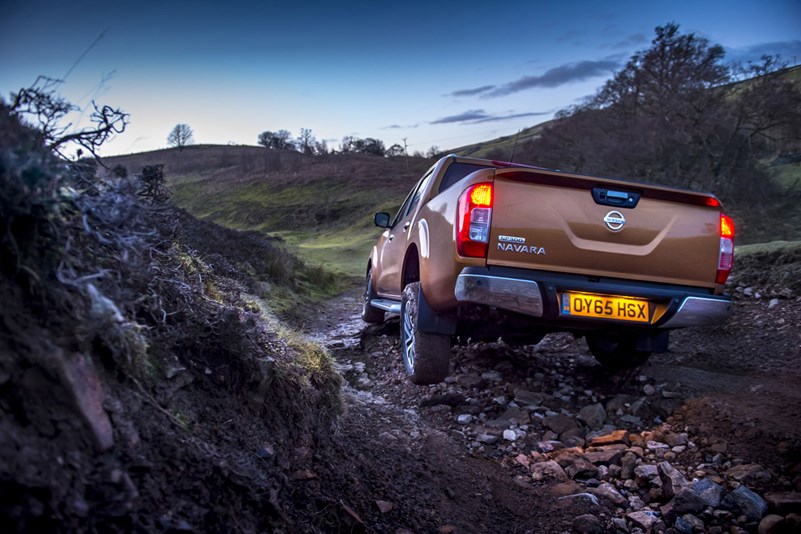 Nissan Navara review (2021)