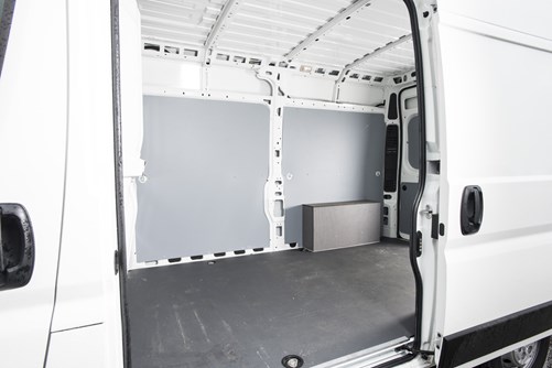 Peugeot Boxer van review (2023)