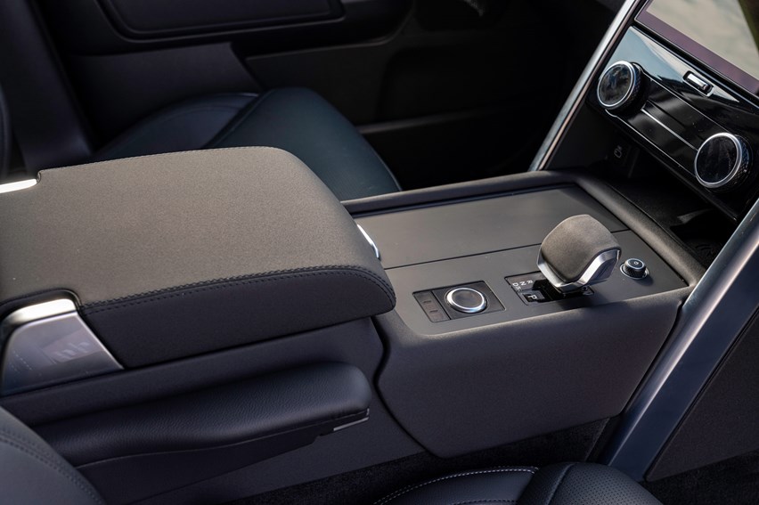 Land Rover Discovery Commercial van review (2024)