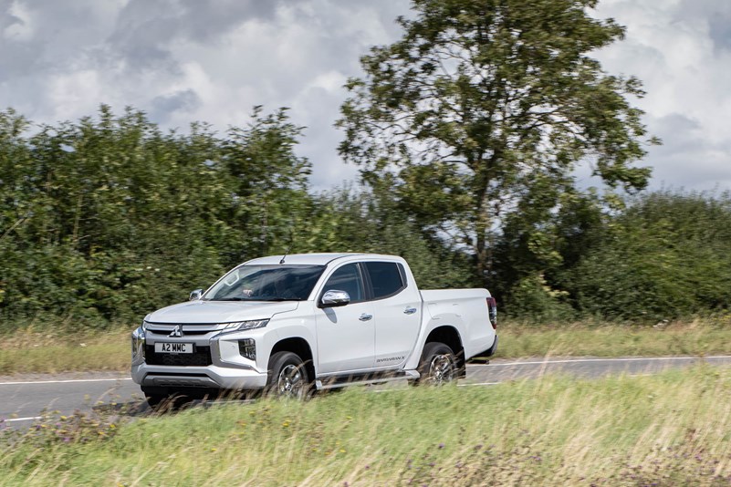 Mitsubishi L200 review (2021)