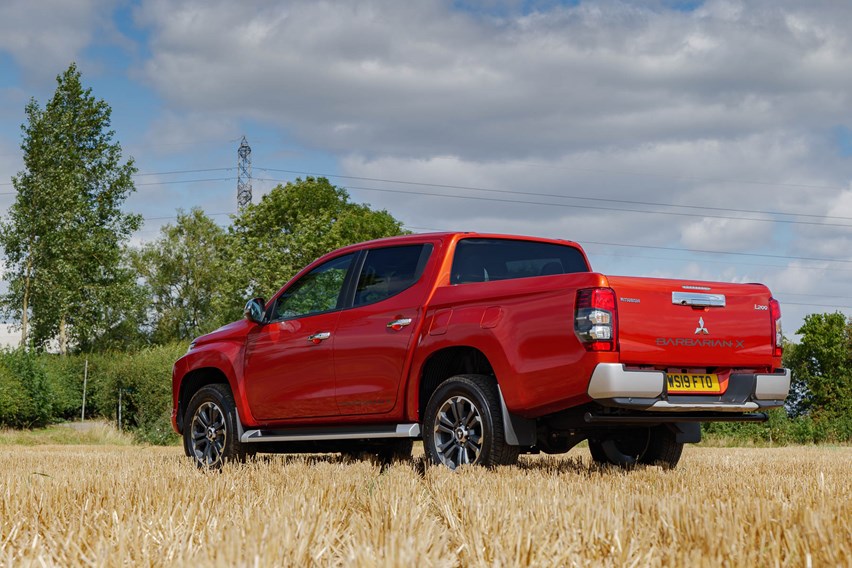 Mitsubishi L200 review (2021)