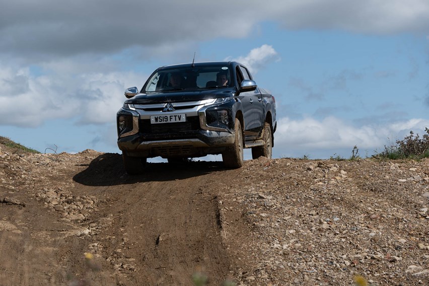 Mitsubishi L200 review (2021)