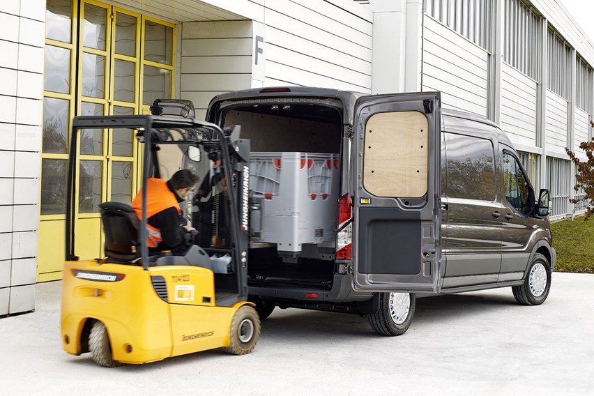 Ford Transit van dimensions, capacity, payload, volume, towing