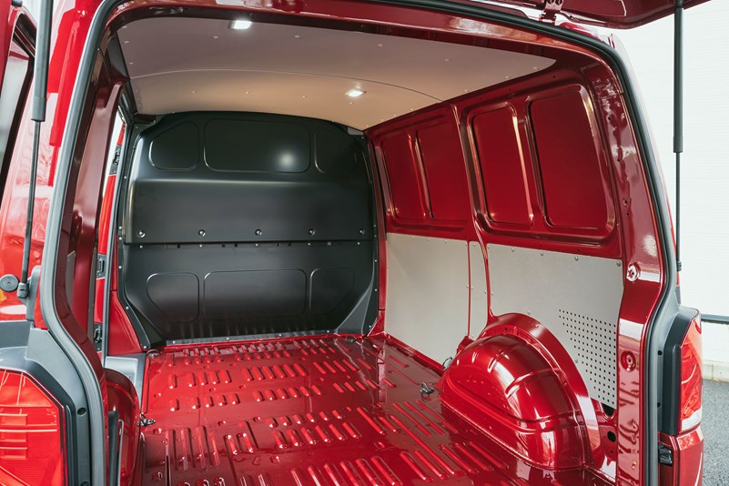 Volkswagen Transporter van dimensions (2015-on), capacity, payload ...