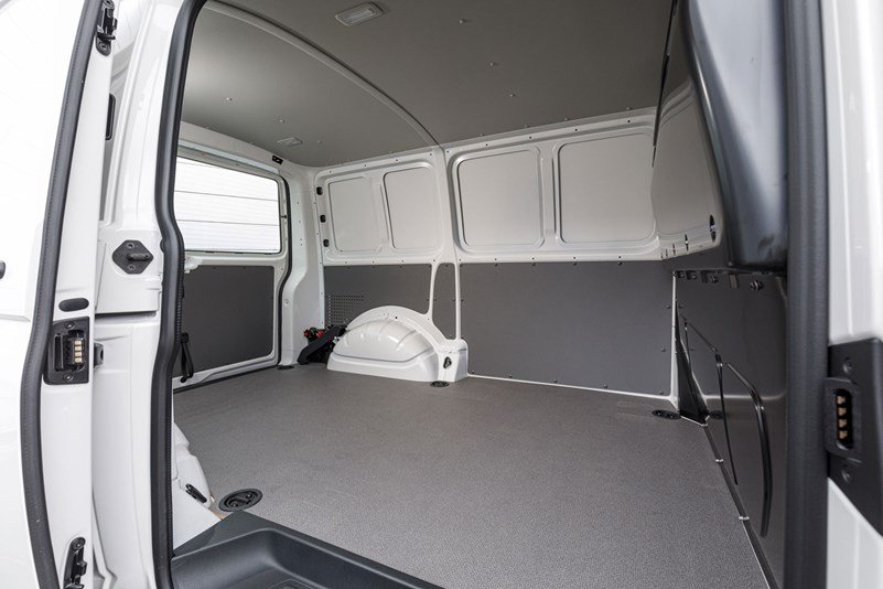 Volkswagen Transporter van dimensions (2015-on), capacity, payload ...
