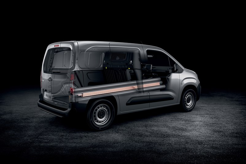Peugeot Partner van dimensions (2018-on), capacity, payload, volume, towing
