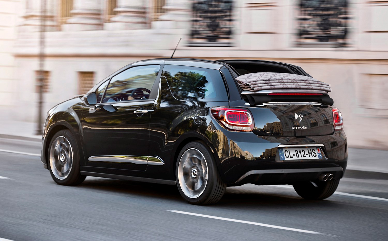 Used Citroën DS3 Cabrio (2013 - 2015) boot space, practicality and ...