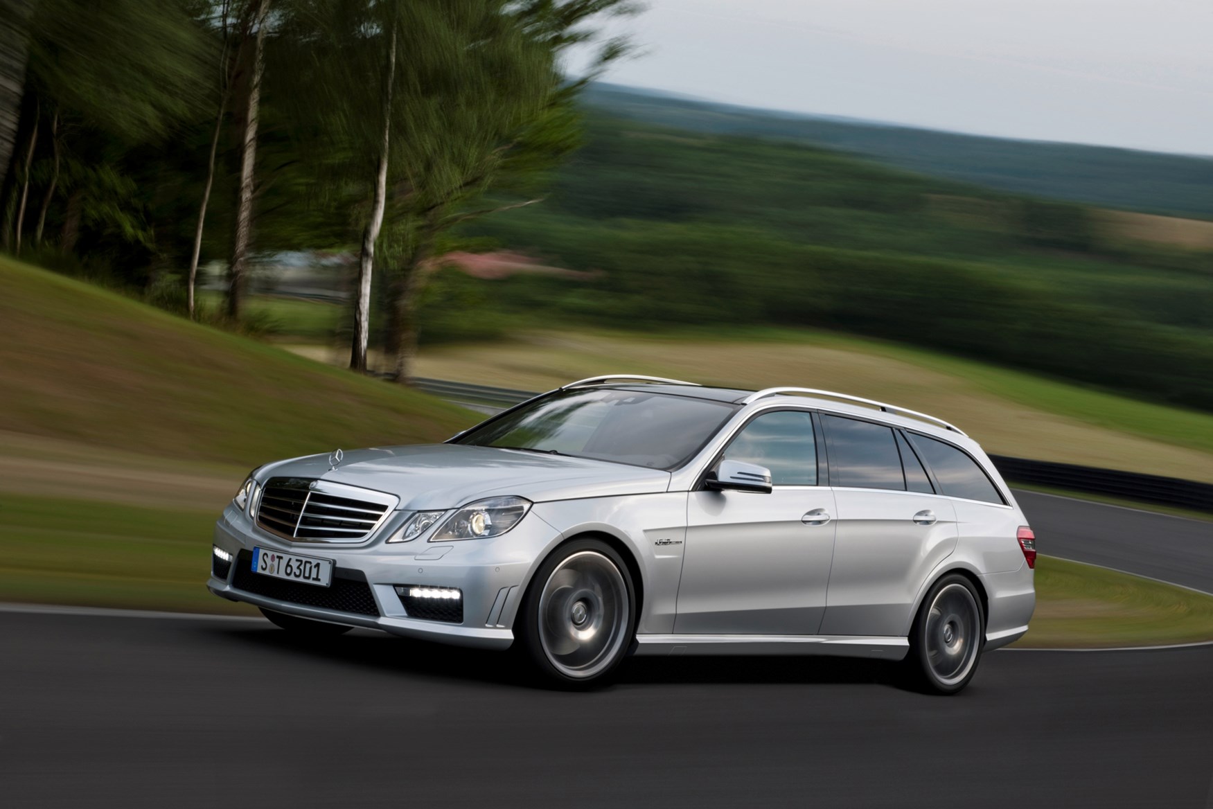 Used Mercedes-Benz E-Class AMG (2009 - 2016) Review | Parkers