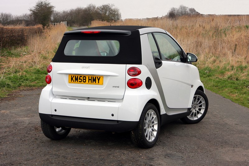 Used Smart Fortwo Cabriolet (2007 - 2014) boot space, practicality and ...