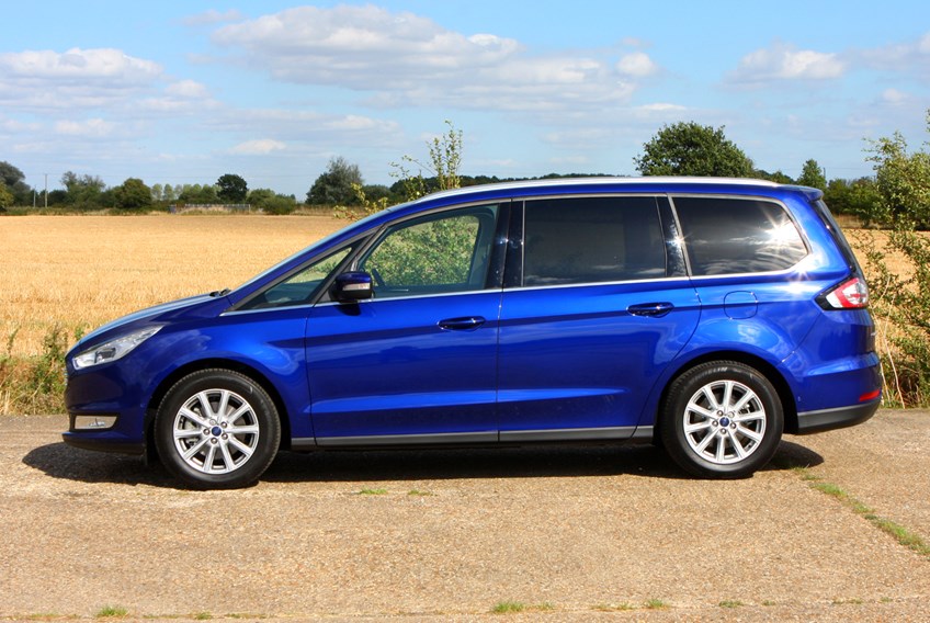 Ford Galaxy (2022) boot space, practicality and safety | Parkers