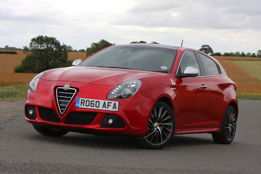 Used Alfa Romeo Giulietta Hatchback (2010 - 2020) boot space ...