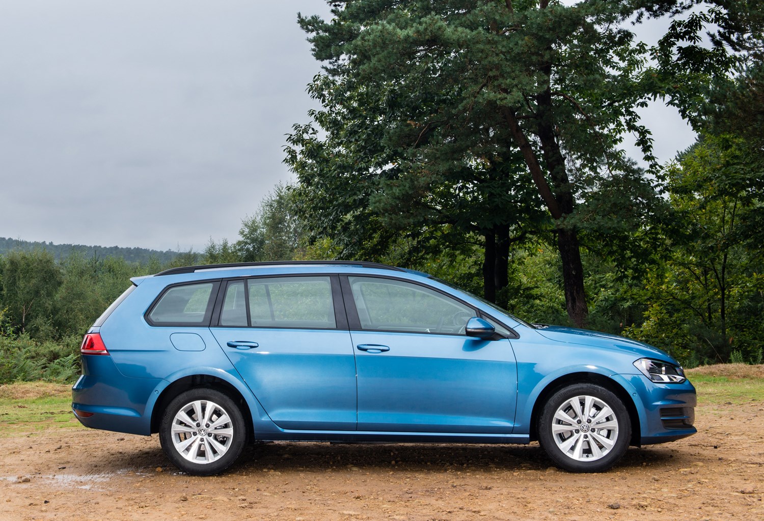 Used Volkswagen Golf Estate (2013 - 2020) Review | Parkers