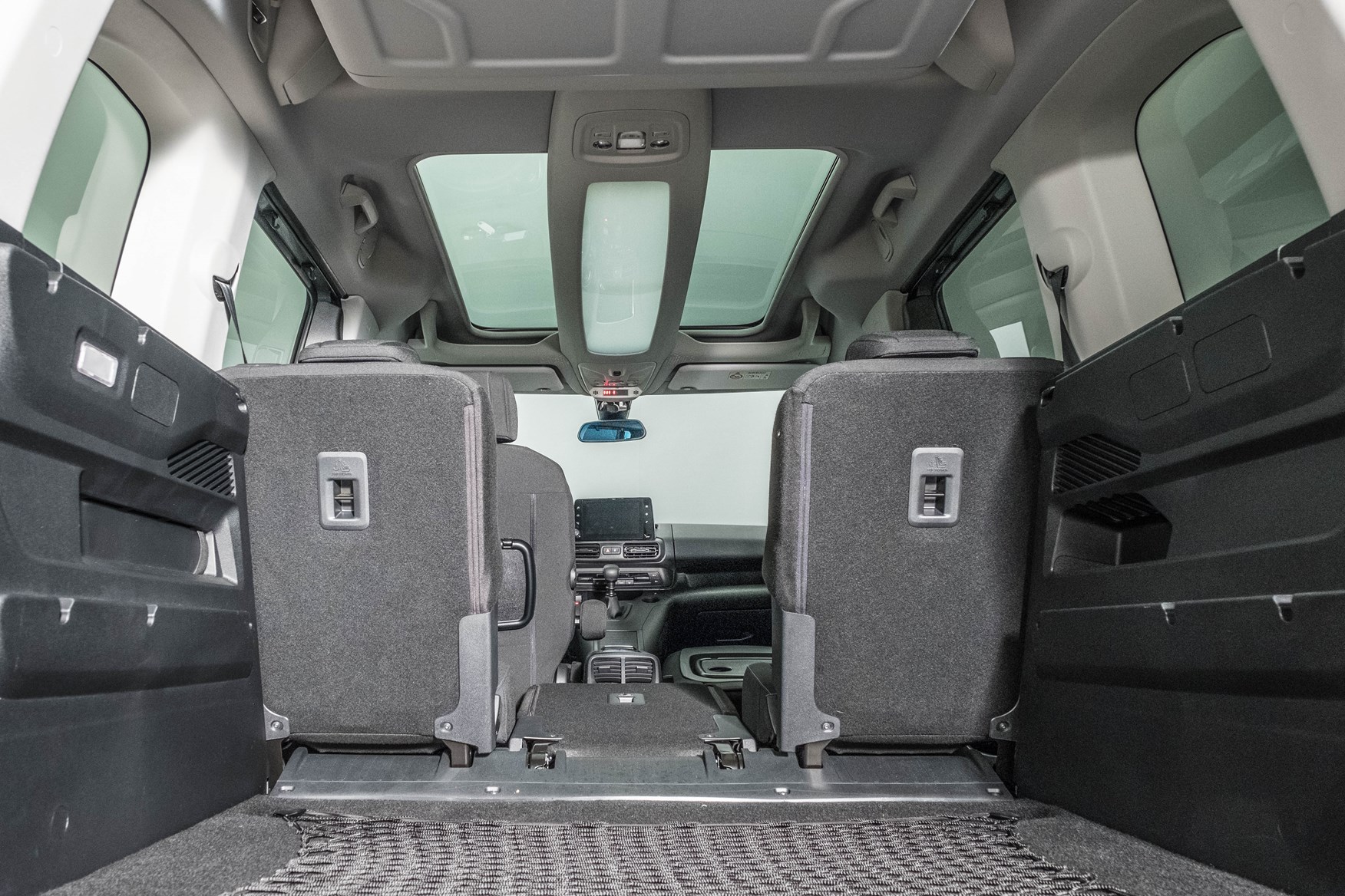 Used Vauxhall Combo Life (2018 - 2022) boot space, practicality and ...