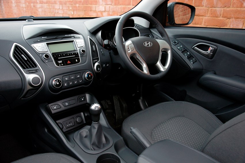 Used Hyundai ix35 Estate (2010 - 2015) boot space, practicality and ...