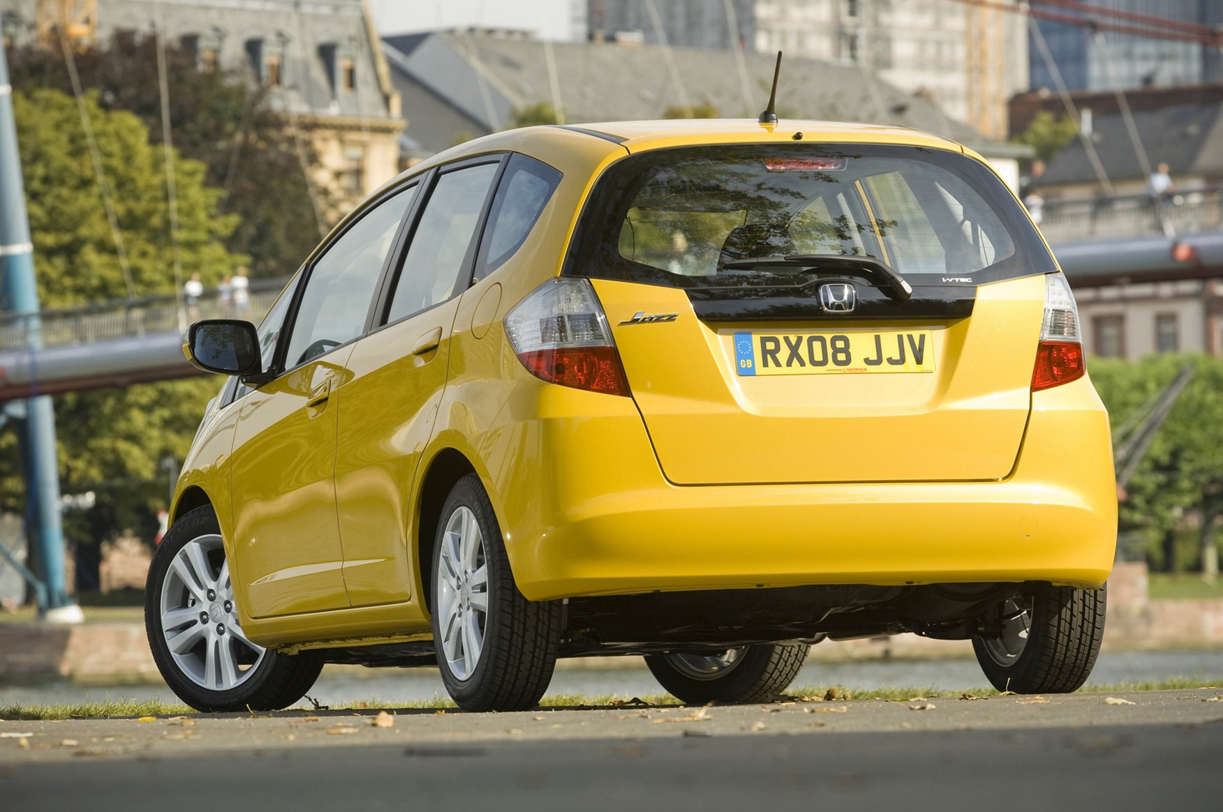 Used Honda Jazz Hatchback (2008 - 2015) Review | Parkers