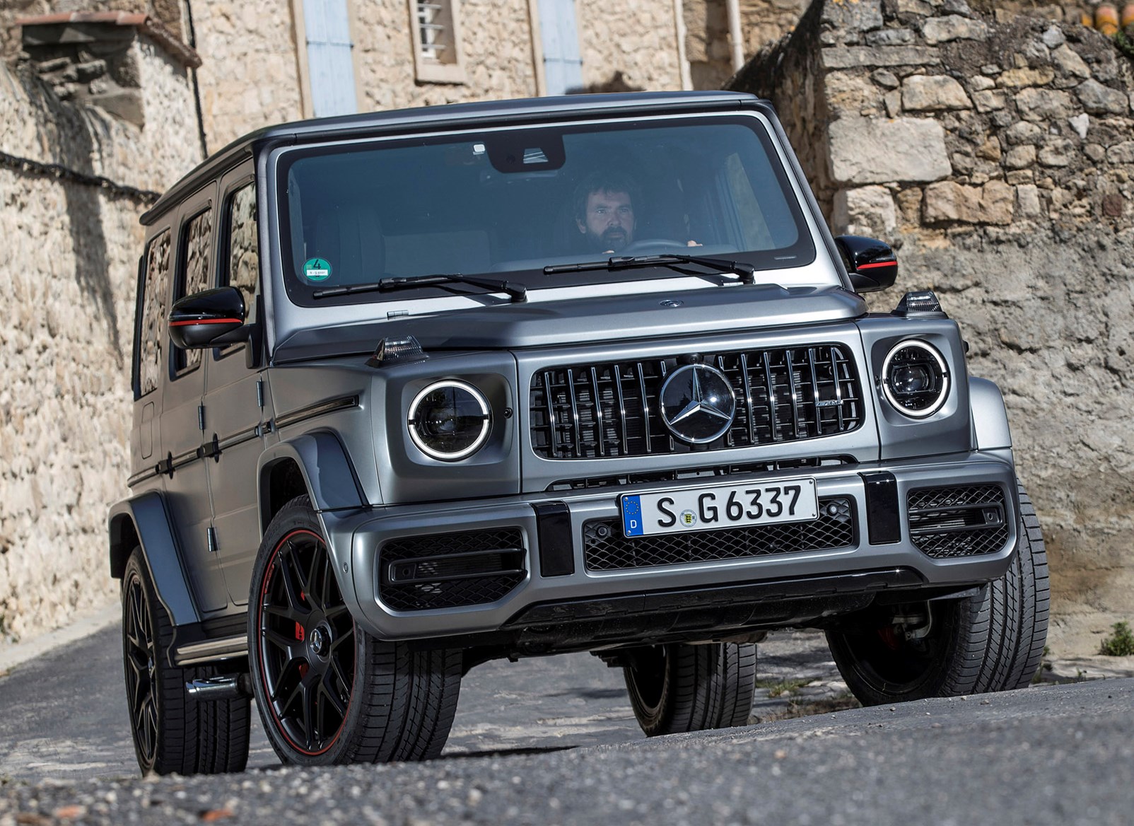 Mercedes-Benz G-Class Review (2022) | Parkers