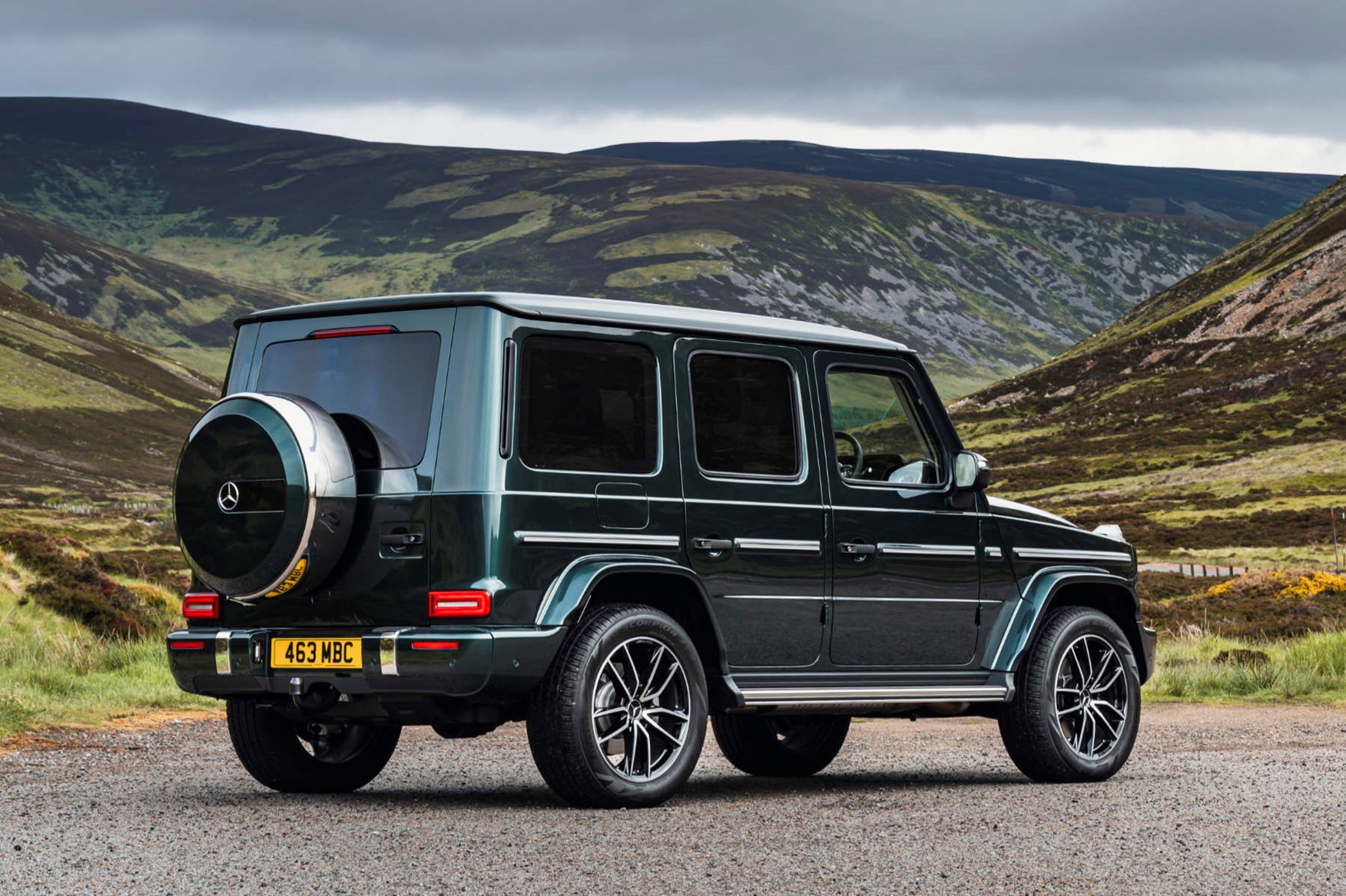 Mercedes-Benz G-Class Review (2022) | Parkers