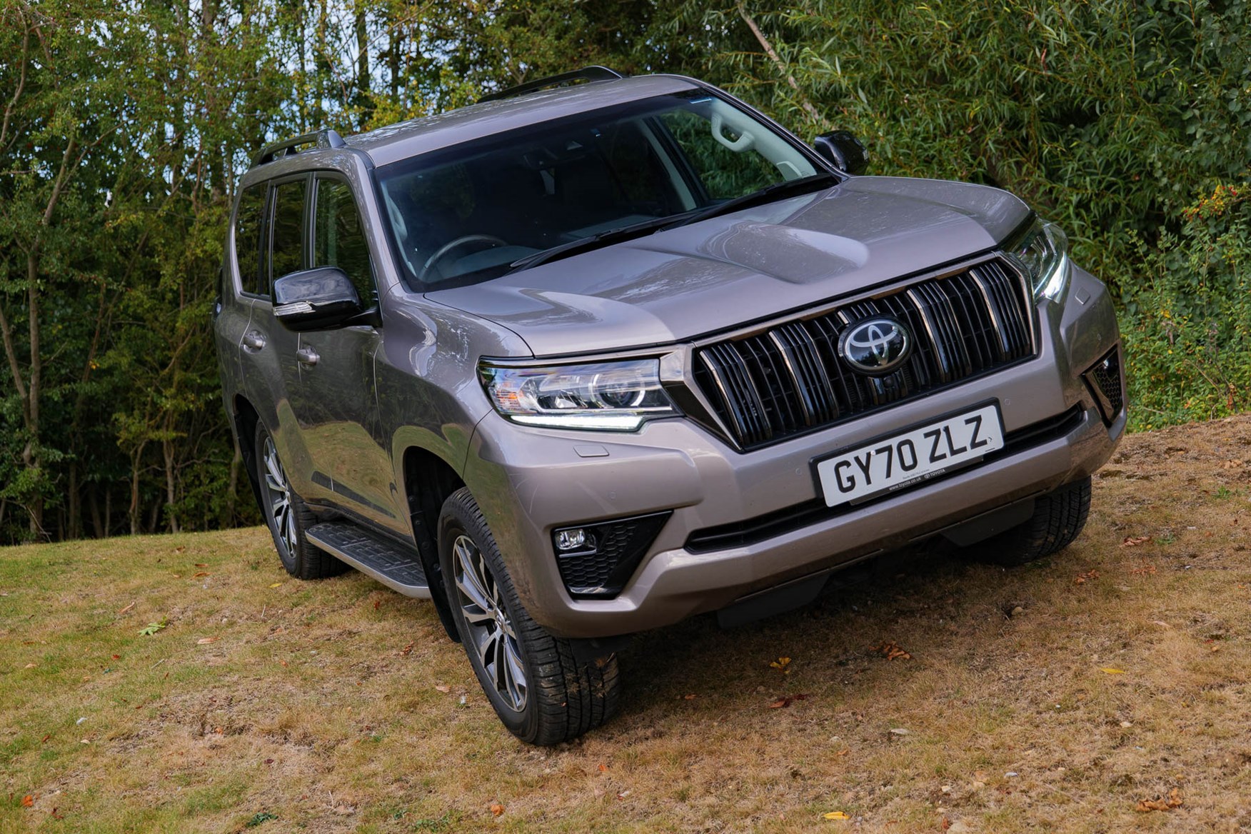 Toyota Land Cruiser Review (2022) | Parkers