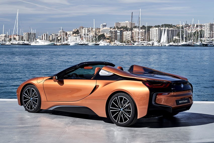 Used BMW i8 Roadster (2018 - 2020) boot space, practicality and safety ...