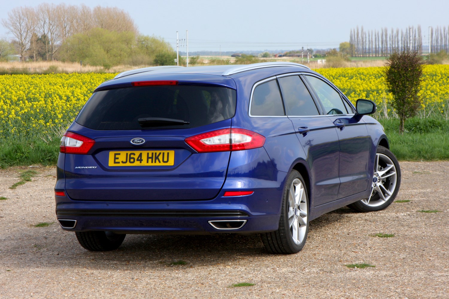 Used Ford Mondeo Estate (2014 - 2022) boot space, practicality and ...