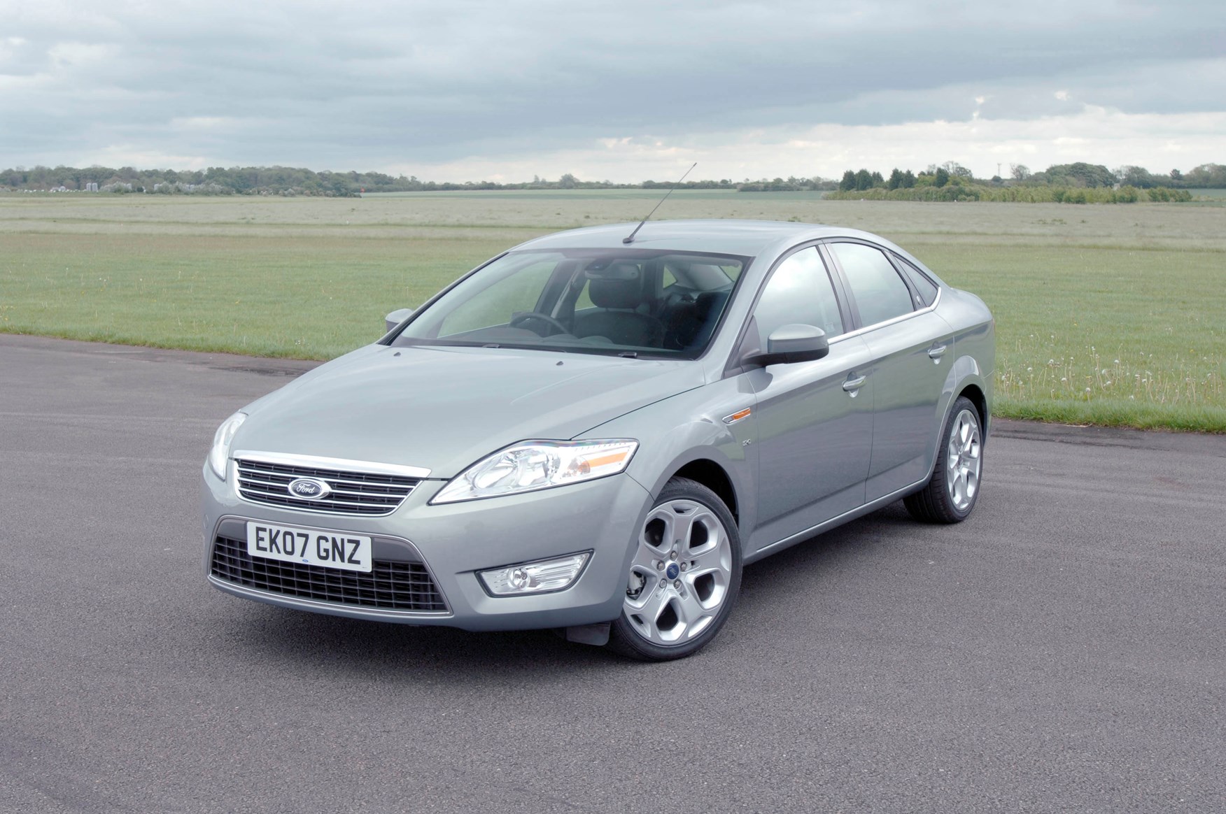 Used Ford Mondeo Saloon (2007 - 2010) Review | Parkers