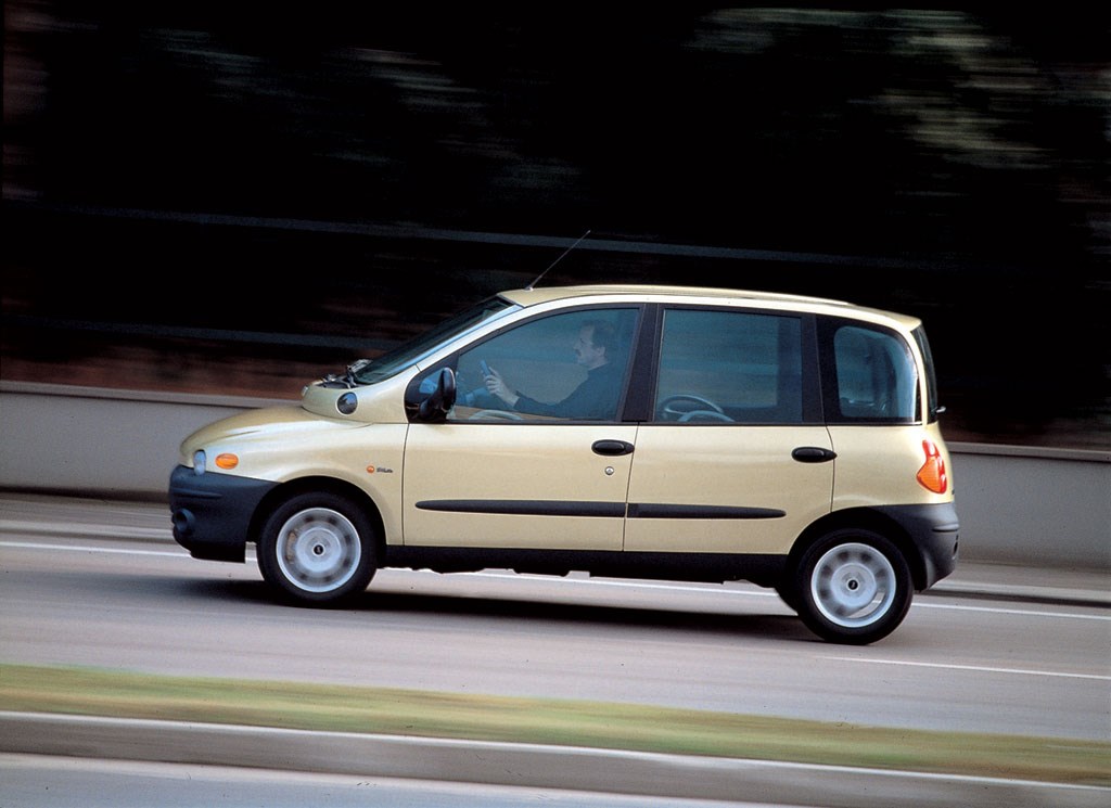 Used Fiat Multipla Estate (2000 - 2010) boot space, practicality and ...