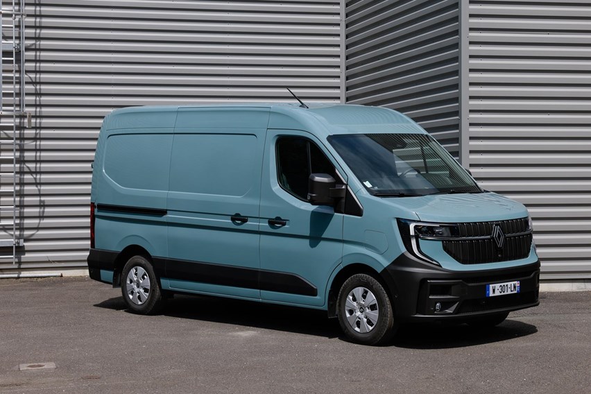 Renault Master E-Tech electric van review: Parkers Van of the Year 2025