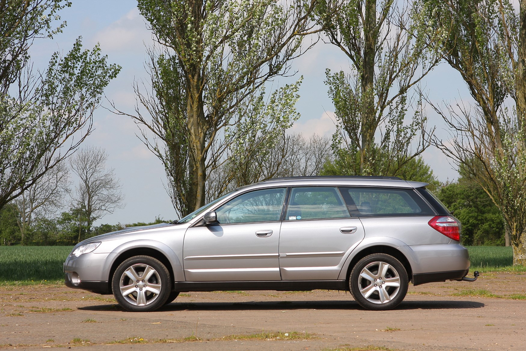 Subaru Legacy Outback (2003-2009) used review and buying guide