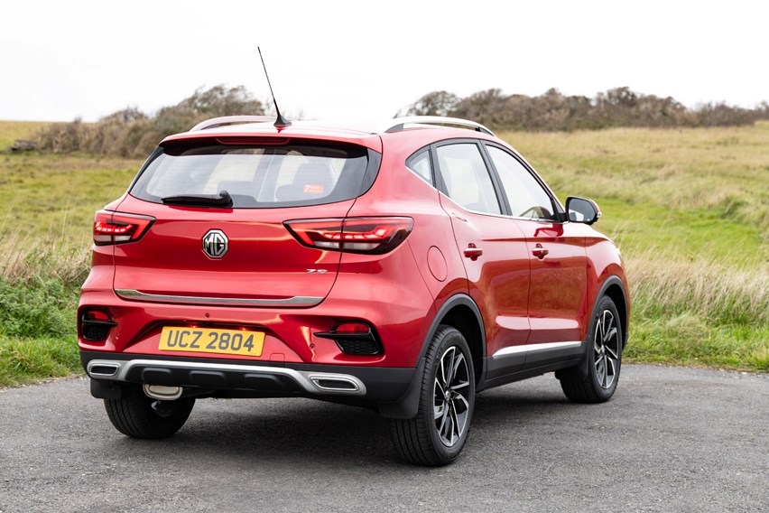 MG ZS Review (2022) | Parkers