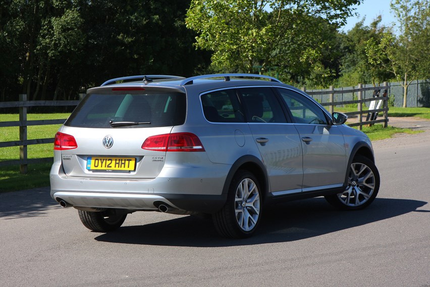 Used Volkswagen Passat Alltrack (2012 - 2014) boot space, practicality ...