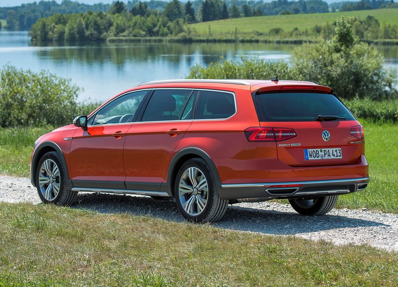 Used Volkswagen Passat Alltrack (2015 - 2020) Review | Parkers