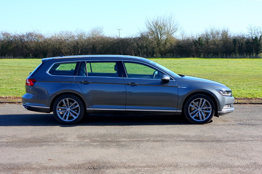 Volkswagen Passat (2022) boot space, practicality and safety | Parkers