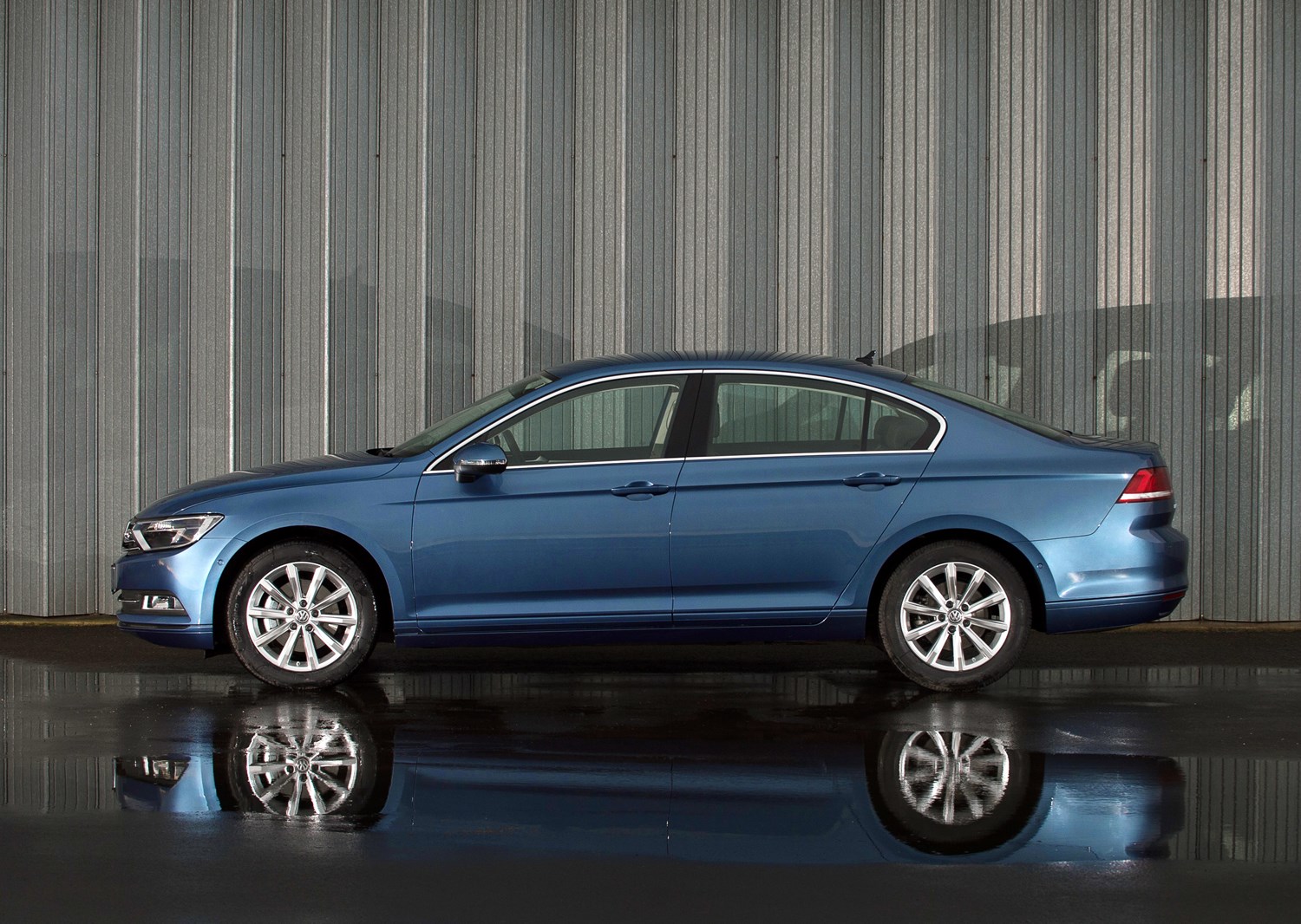 Used Volkswagen Passat Saloon (2015 - 2021) Review | Parkers