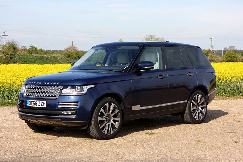 Used Land Rover Range Rover Estate (2013 - 2021) Practicality | Parkers