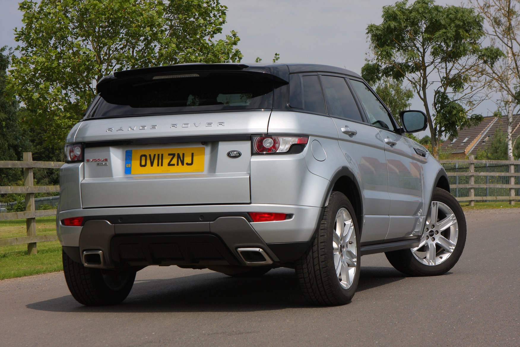 Used Land Rover Range Rover Evoque Estate (2011 - 2019) boot space ...