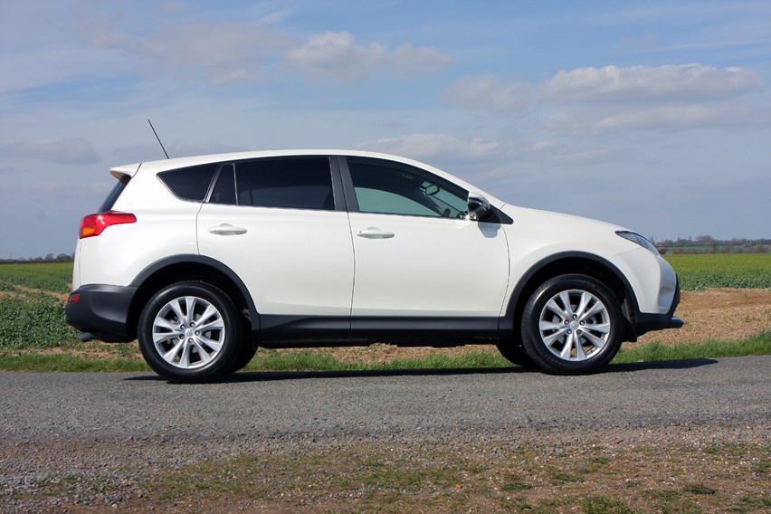 Used Toyota RAV4 Estate (2013 - 2019) Review | Parkers