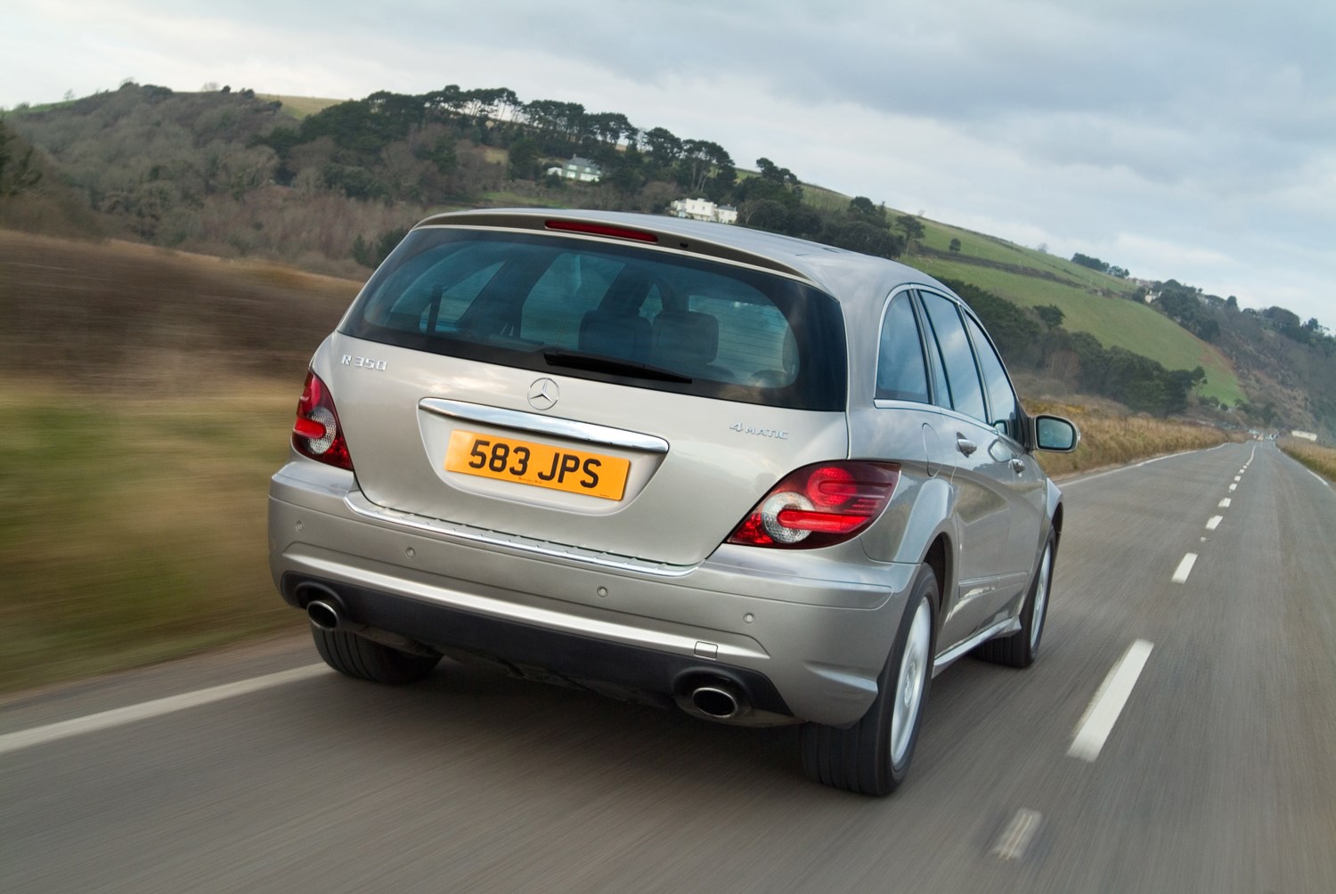 Used Mercedes-Benz R-Class Estate (2006 - 2012) boot space ...
